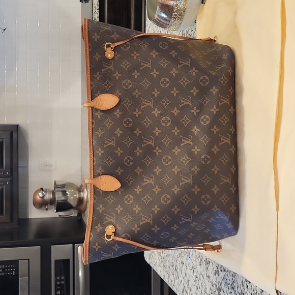 Louis Vuitton | Bags | Louis Vuitton Gm Neverfull | Poshmark